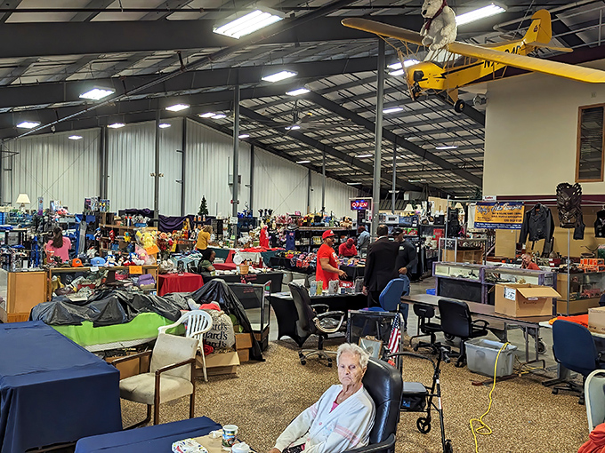 Treasure hunting at its finest! The indoor flea market section offers everything from nostalgic toys to practical household items&mdash;all waiting for their second chance at love.