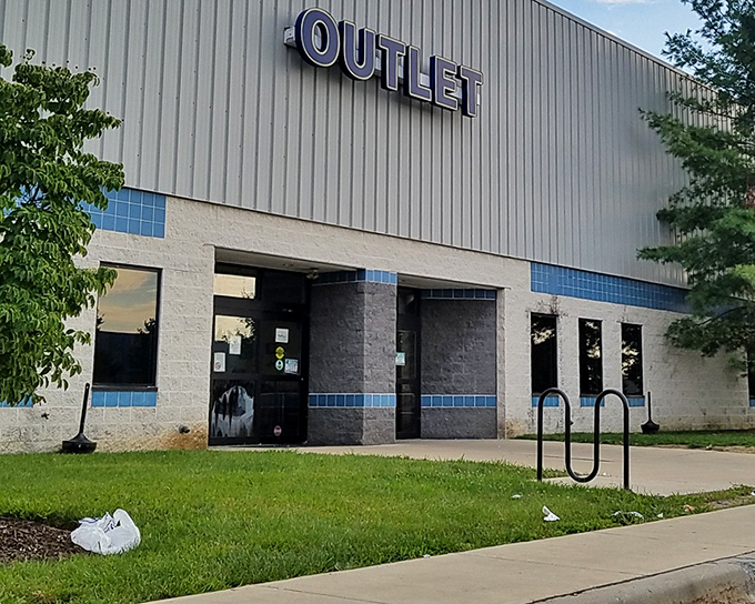 The unassuming entrance to treasure-hunting paradise. Behind these blue-trimmed doors, Delaware's most determined bargain seekers begin their quest.