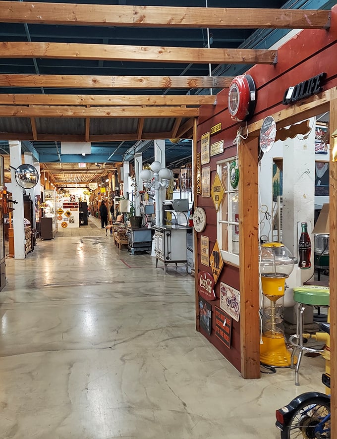 King Richard's distinctive yellow roof and green trim stands out like a vintage postcard come to life on Whittier Boulevard.