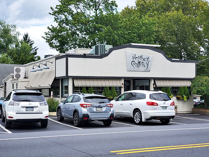 Humble beginnings often hide the greatest treasures - this unassuming facade guards Pennsylvania's breakfast secrets.
