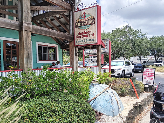 The facade tells you everything: this isn't some corporate seafood chain where the only fishing they do is for your wallet. Pure Florida character on full display.