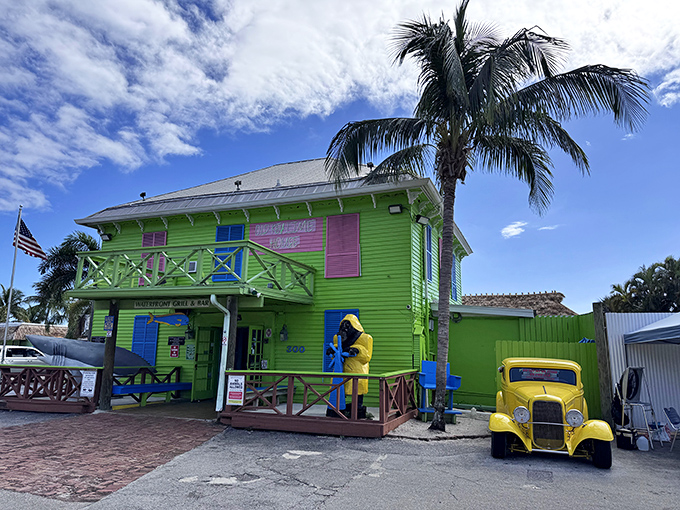That bright green exterior isn't just eye-catching &ndash; it's practically shouting "authentic Florida seafood lives here!"
