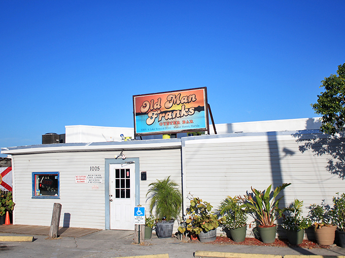 The unassuming exterior of Old Man Frank's hides seafood treasures that would make Neptune himself swim upstream for a reservation.