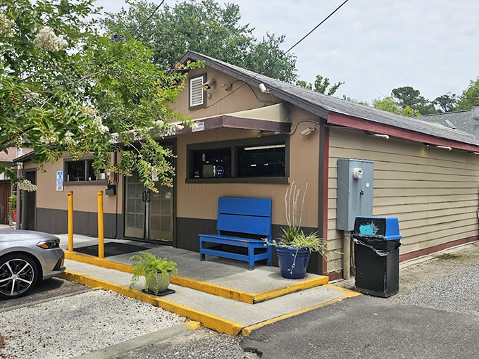 The unassuming exterior of Pinegrove Market and Deli proves once again that culinary greatness rarely needs flashy signage or valet parking.