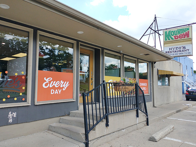 The unassuming exterior of Hyde's Restaurant promises no frills, just honest food. That "Every Day" sign isn't kidding&mdash;they've been serving Hamilton since 1946.