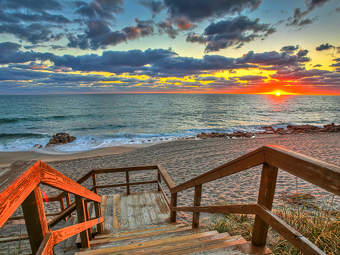 Nature's own light show puts on a spectacular performance at Jupiter Beach Park. Those colors aren't Photoshopped&mdash;they're Florida showing off.