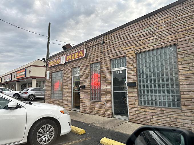 The brick fortress of flavor! Terita's unassuming exterior on Cleveland Avenue has been beckoning pizza lovers to Columbus' North End since 1959.