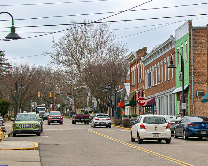 Downtown Yellow Springs offers that perfect small-town America vibe&mdash;brick buildings, colorful storefronts, and not a chain restaurant in sight. Pure magic.