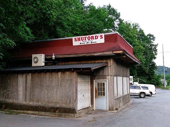 Don't let the humble exterior fool you. This unassuming red-topped wooden structure houses barbecue treasures that locals have been quietly celebrating for decades.