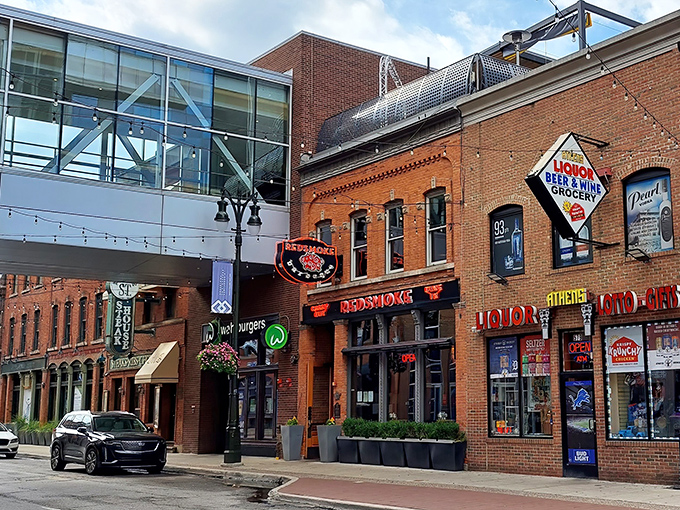 Nestled in Detroit's historic Greektown district, Redsmoke's brick fa&ccedil;ade promises smoky treasures within. The perfect urban oasis for barbecue pilgrims.