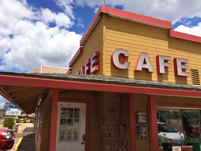 The bright yellow exterior with red trim isn't just eye-catching—it's a beacon of breakfast hope on the Beeline Highway. Classic Americana at its finest.