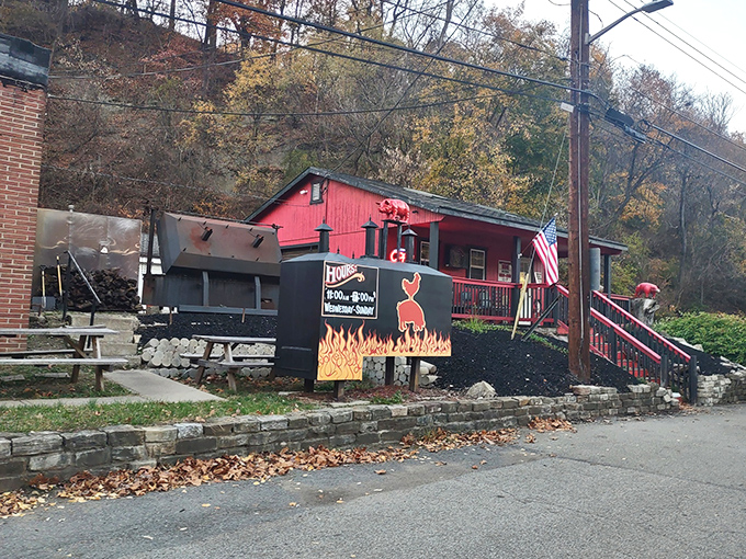 This brick building with flame decorations isn't trying to impress you with fancy architecture &ndash; it's too busy smoking meat to perfection.