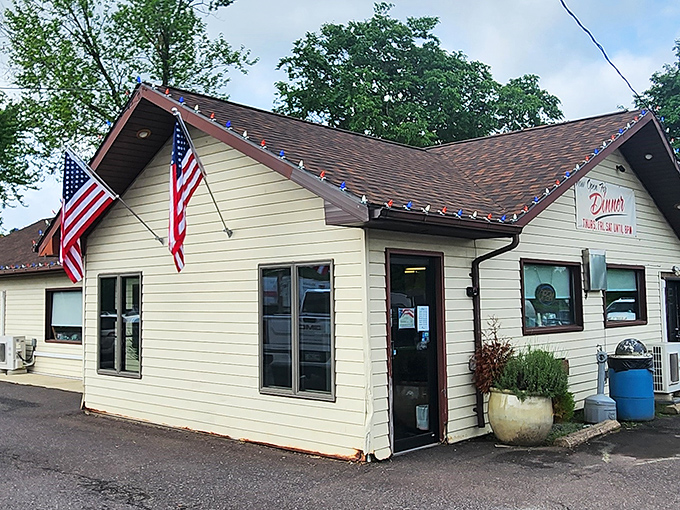 The unassuming exterior of Sunshine Cafe hides culinary treasures within. Like finding a Broadway show in a small-town theater, the packed parking lot tells the real story.