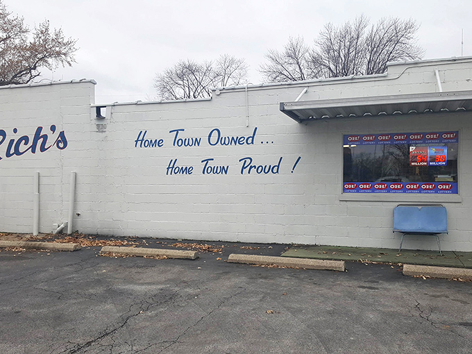 That "Home Town Owned... Home Town Proud" promise isn't just painted rhetoric&mdash;it's delicious reality.
