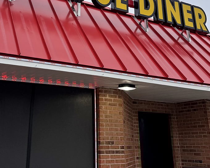 Modern meets cozy in Bellevue's surprisingly contemporary interior. The wooden slat ceiling adds warmth while those clean lines say, "Yes, we're serious about your breakfast experience."