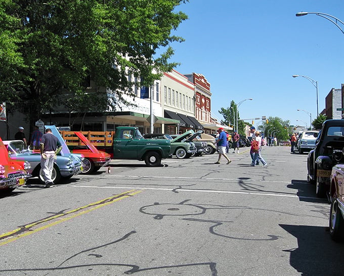 Downtown Burlington's historic buildings stand as silent witnesses to the town's textile past, now reimagined for a vibrant future.