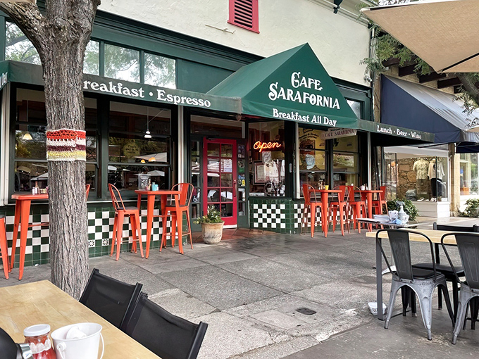 The green awning and cheerful orange chairs of Caf&eacute; Sarafornia beckon like an old friend on Calistoga's main drag, promising breakfast bliss ahead.