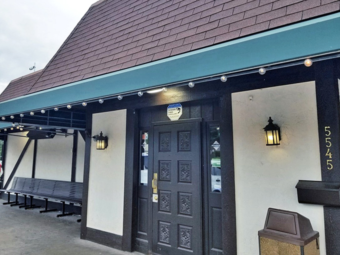 The A-frame entrance of Villa Nova beckons like a cozy alpine lodge that somehow wandered into Columbus and decided Italian food was its calling.