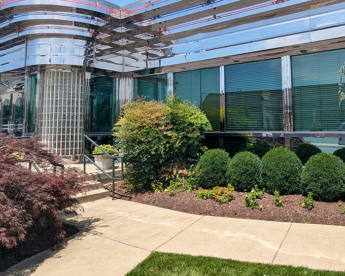 The gleaming stainless steel exterior of Metro 29 Diner stands like a time capsule from the golden age of roadside Americana.