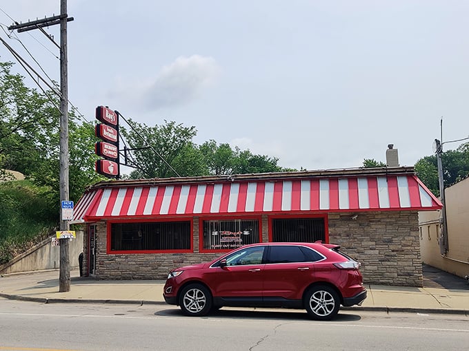 That iconic red and white awning isn't just eye-catching&mdash;it's a beacon of breakfast hope for hungry Elgin residents seeking hash brown salvation.