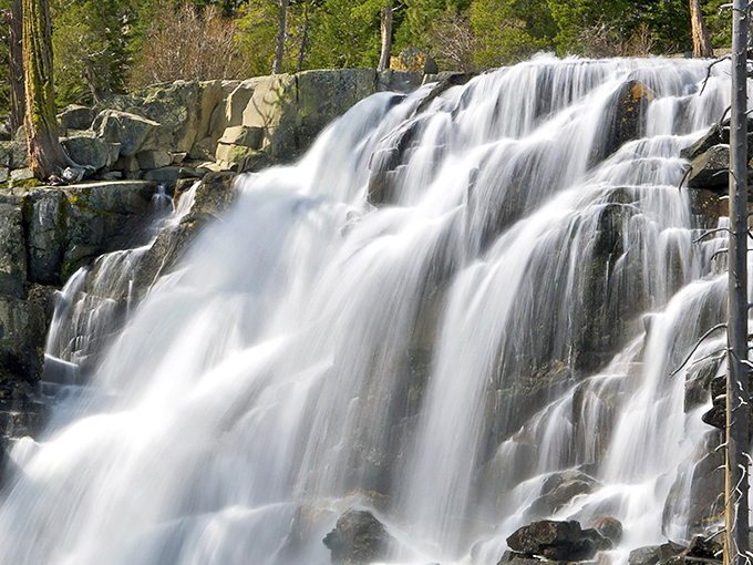 Nature's own infinity pool, where gravity puts on a show that would make Vegas jealous.