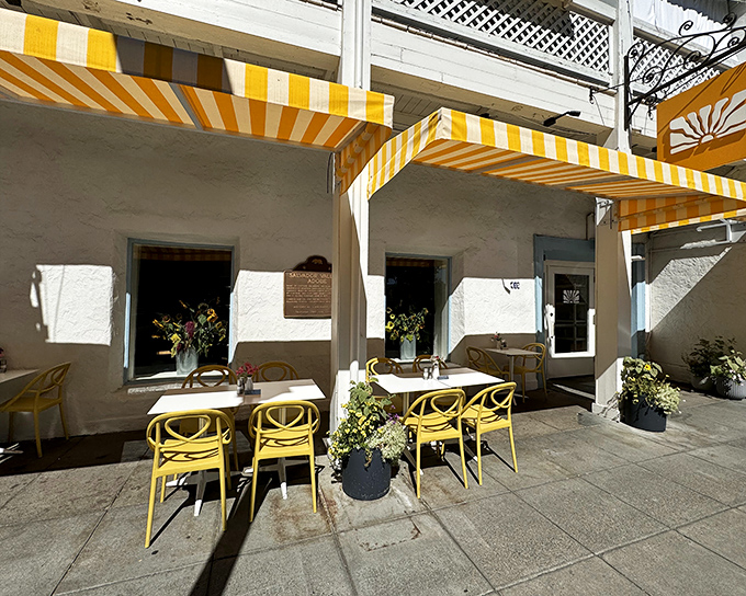 Those cheerful yellow awnings aren't just for show&mdash;they're like a beacon calling hungry souls to breakfast paradise in Sonoma Plaza.