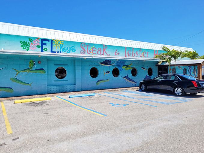 The turquoise exterior isn't just Florida kitsch&mdash;it's a maritime beacon for hungry travelers, complete with porthole windows and hand-painted sea creatures swimming across the fa&ccedil;ade.
