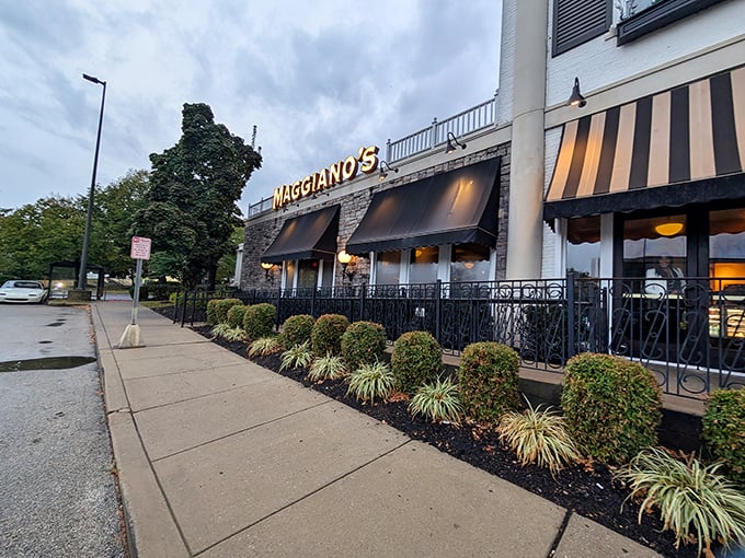 The stately colonial fa&ccedil;ade of Maggiano's stands like an Italian embassy on Pennsylvania soil, complete with those classic black and tan awnings beckoning you inside.