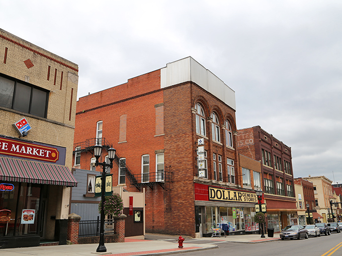 Downtown Cambridge whispers stories through its brick facades, where century-old buildings stand shoulder-to-shoulder like old friends who've weathered time together.