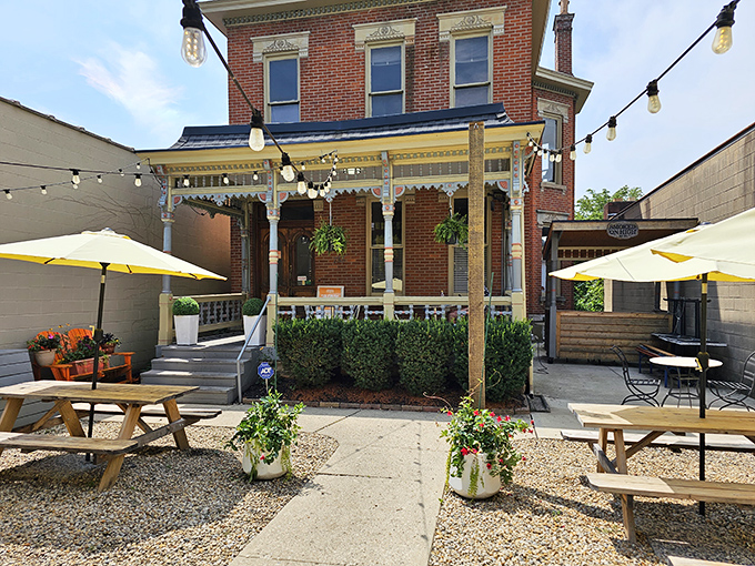 The unassuming brick exterior of Smoked On High might not scream "barbecue paradise," but your nose will know better once you get within a block of this Columbus gem.