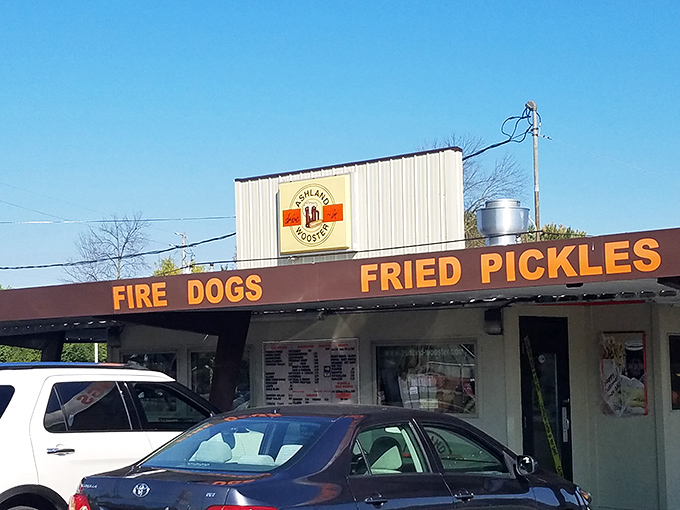 The architectural equivalent of comfort food&mdash;this no-frills drive-in promises what matters: homemade root beer and a side of nostalgia.