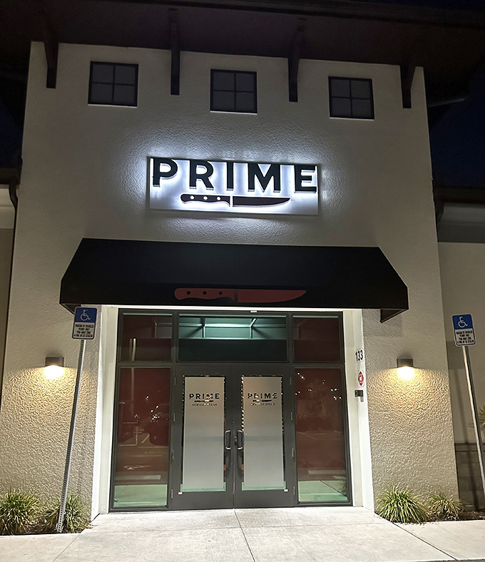 The glowing PRIME sign beckons like a lighthouse for hungry souls wandering the Venice night. Simplicity outside, sizzling perfection inside.