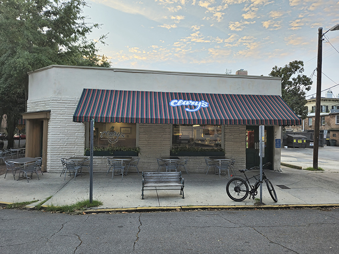 That classic diner exterior promises the kind of breakfast magic that makes early mornings worthwhile.