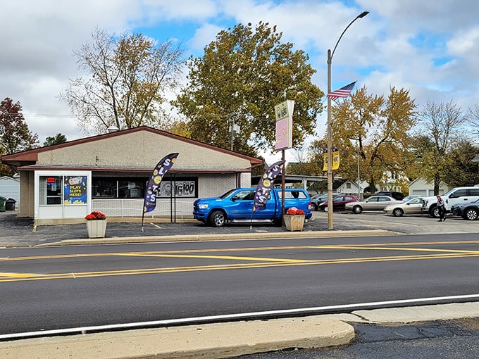 The unassuming exterior of The Igloo Diner in Peru, Illinois&mdash;proof that culinary treasures often hide in plain sight.