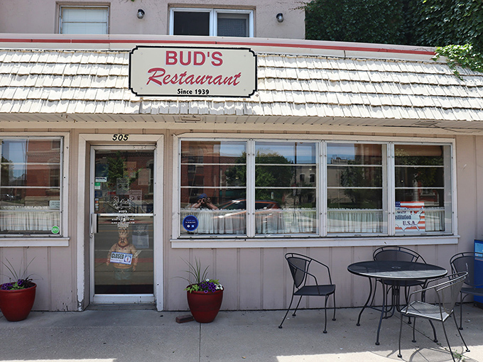 Ivy-draped and unassuming, Bud's Restaurant stands as Defiance's culinary time capsule, where small-town charm meets big-time flavor.