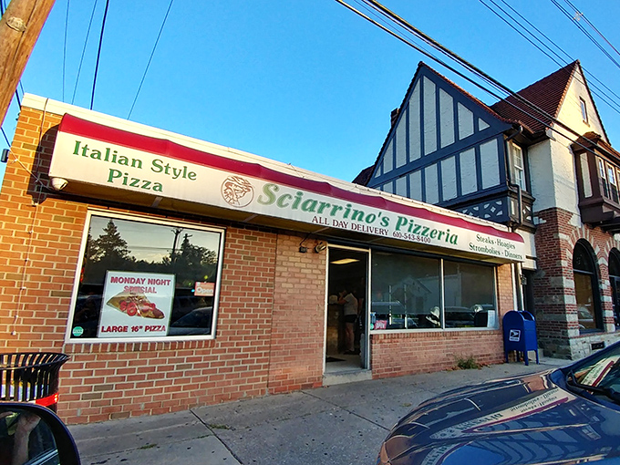 The unassuming brick fa&ccedil;ade of Sciarrino's hides culinary treasures within, like finding a Picasso at a yard sale. Monday night pizza specials beckon hungry passersby.