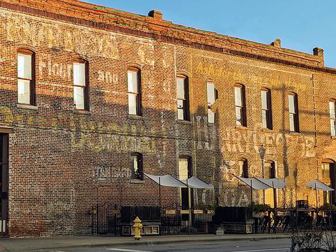 History written in brick and mortar. Lindberg's weathered exterior on Springfield's Commercial Street stands as a testament to time, promising authentic experiences within.
