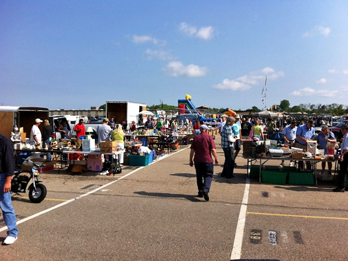 The treasure hunt begins! Rows of vendors stretch into the horizon at Treasure Aisles, where one person's castoffs become another's prized possessions.