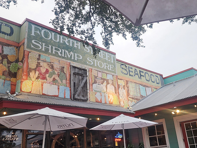 The facade tells you everything: this isn't some corporate seafood chain where the only fishing they do is for your wallet. Pure Florida character on full display.