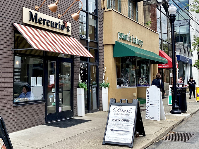 Mercurio's charming storefront on Walnut Street beckons with its classic striped awning &ndash; like a wink from Italy in Pittsburgh's Shadyside neighborhood.