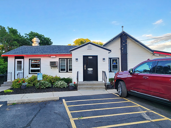 The unassuming exterior of Toby's Supper Club proves once again that Wisconsin's culinary treasures often hide in plain sight, like delicious secrets waiting to be discovered.