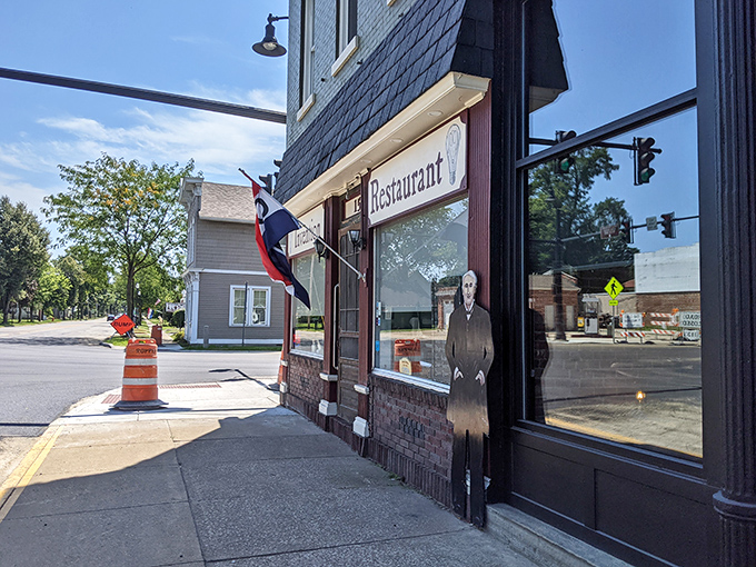 The Edison silhouette standing guard outside Invention Restaurant is like a culinary lighthouse beckoning hungry travelers to this unassuming Milan cornerstone.