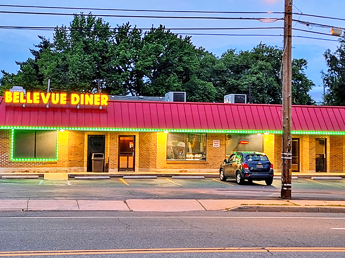 That iconic red roof and cheerful pennant flags aren't just eye-catching&mdash;they're a breakfast beacon calling hungry Delawareans home like a culinary lighthouse.