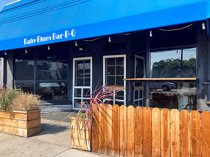 The bright blue awning of Baby Blues BBQ beckons like a smoky siren call to barbecue pilgrims on Lincoln Boulevard in Venice.