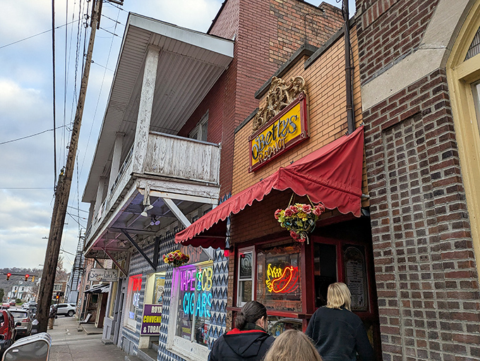 The iconic red awning of O'Betty's beckons hungry visitors like a beacon of hope for the hot dog deprived. Athens' brick-lined streets never smelled so good.