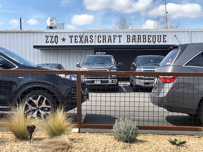 The unassuming exterior of ZZQ belies the smoky treasures within. Like finding a diamond mine disguised as a storage unit.