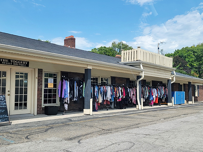 The storefront beckons with racks of colorful clothing spilling onto the sidewalk&mdash;fashion's version of "we're so full of treasures, we can't contain them all inside!"