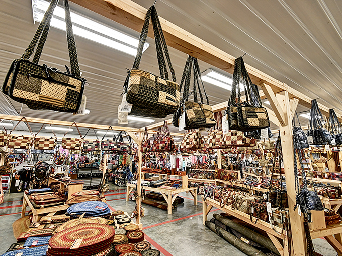 Handcrafted rugs that would make your grandmother say, "Now that's quality!" Colorful braided treasures displayed with Amish Country pride.