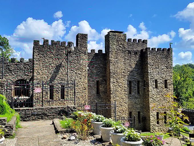 Stone walls that would make Game of Thrones jealous rise majestically from Ohio's countryside.