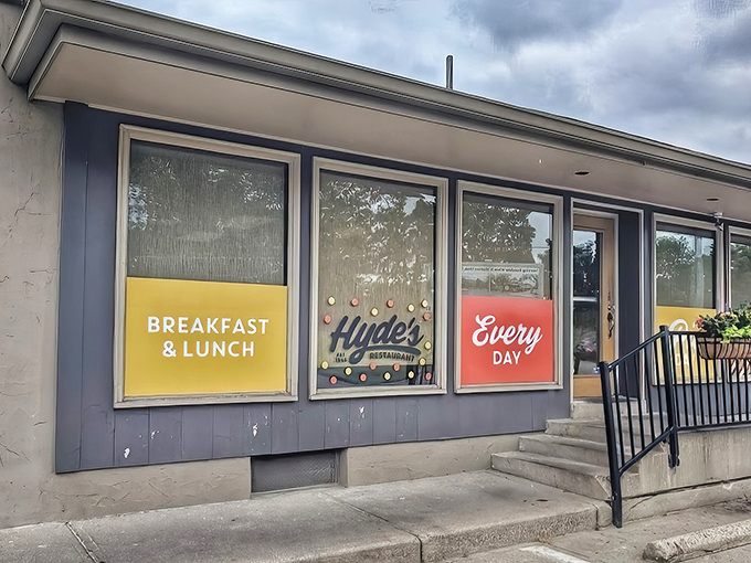 The unassuming exterior of Hyde's Restaurant promises no frills, just honest food. That "Every Day" sign isn't kidding&mdash;they've been serving Hamilton since 1946.